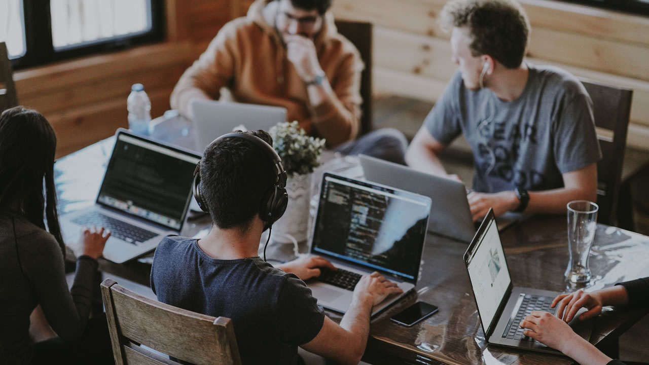 Get Exemplary Customer Support with Our Form 2290 E-filing Service Provider